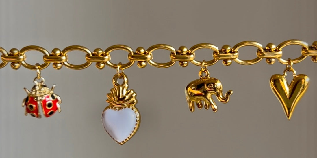 Charm Bar🍒 – Page 7 – MARIE